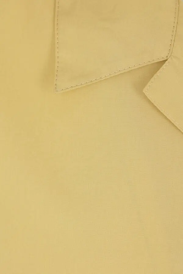 AMI Paris Short-sleeved Curved Hem Shirt