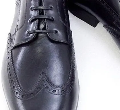 FERRAGAMO Leather Wing Tip Lace-up Derby Shoes