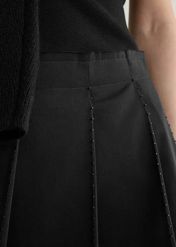 TOTEME Beaded Pleat Skirt - Black