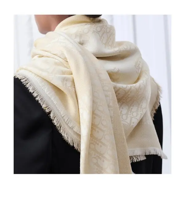 Dior Infini Shawl
