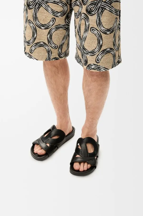 Loewe Logo-shape Flat Sandals