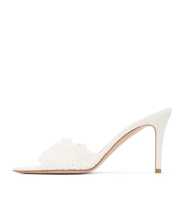 GIANVITO ROSSI Yvonne Lace Mule - White