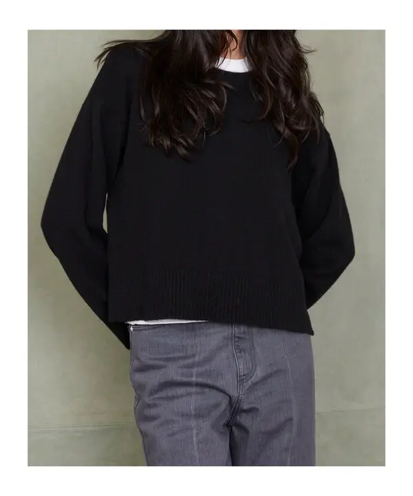 Officine Générale Cashmere Crew Neck Sweater With Side Slits - Black