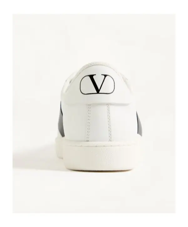 Valentino Garavani Open Royco Lace-up Sneakers - White/black