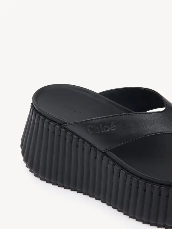 Chloé Calfskin Platform Ridged-sole Sandals - Black