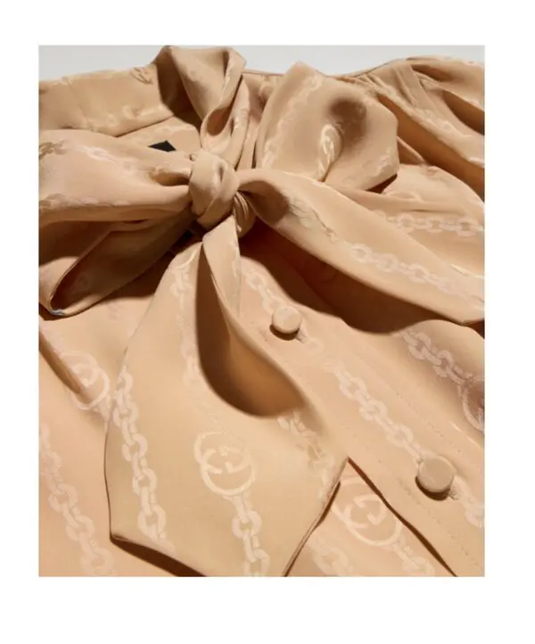 Gucci Interlocking G Chain Silk Jacquard Shirt With Self-tie Bow - Beige