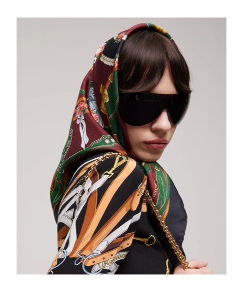 Gucci Salon Privé Printed Silk Carr