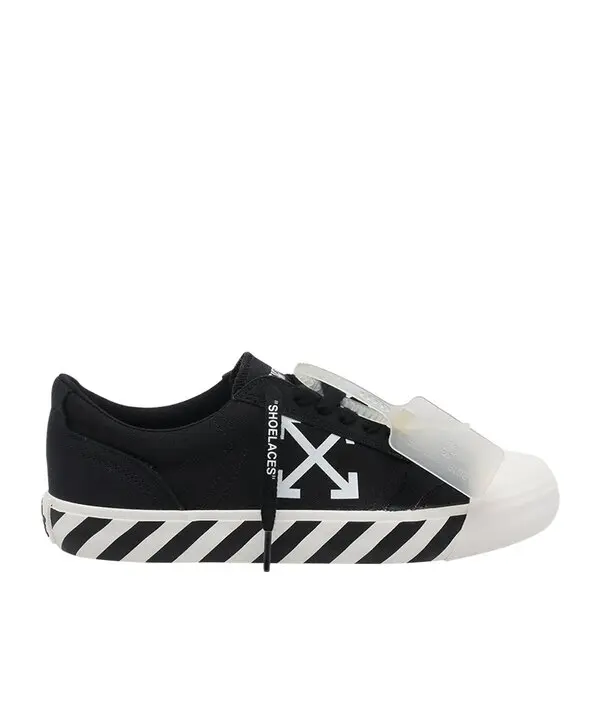 Off-White Vulcanized Low-top Sneakers - Black