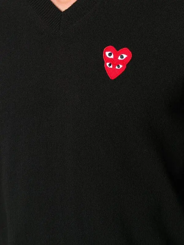 Play Comme Des Garcon Comme Des Garçons Play V-neck Knit Jumper With Heart Appliqu