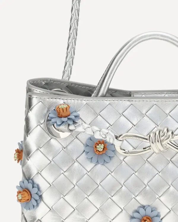 Bottega Veneta Woven Floral Detail Shoulder Bag