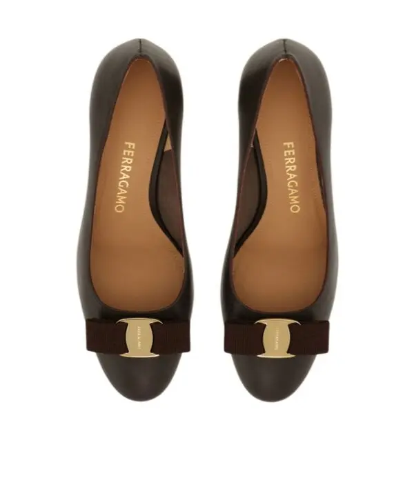 FERRAGAMO Vara Bow Pumps - Brown