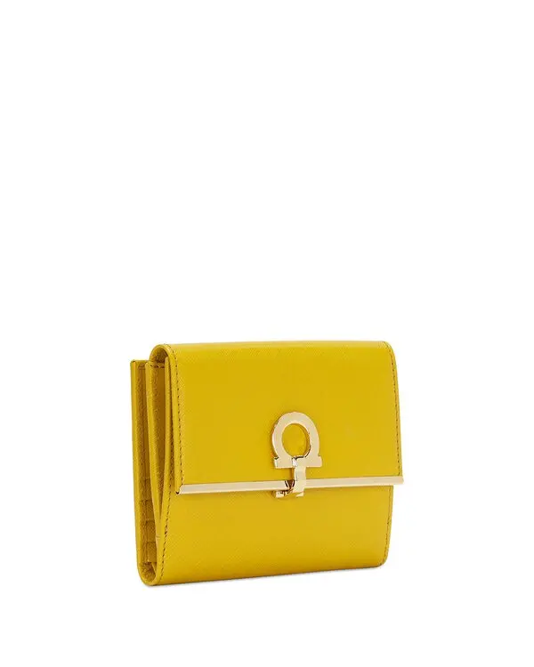 FERRAGAMO Logo Buckle Wallet - Yellow