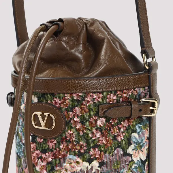 Valentino Garavani Vlogo Signature Drawstring Shoulder Bag - Green