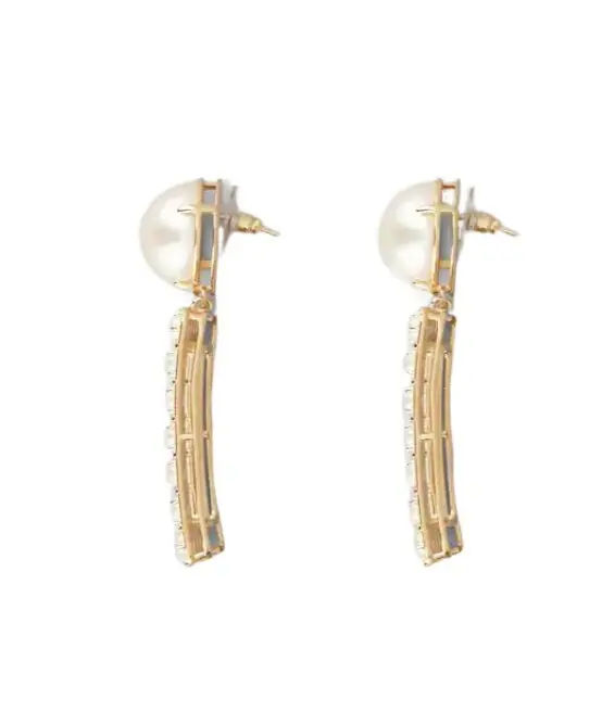 ROGER VIVIER Belle Vivier Pearl And Crystal Earrings