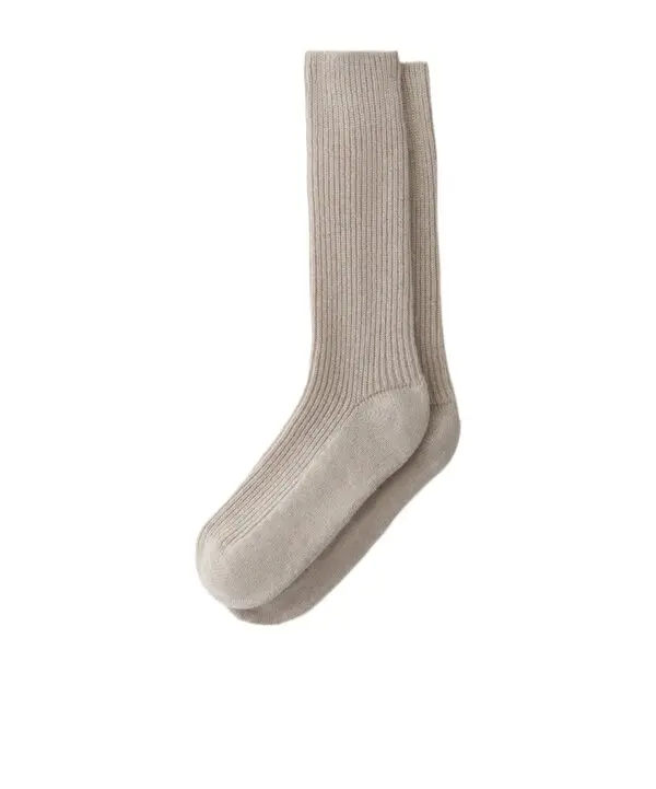 LISA YANG Ribbed Cashmere Socks - Nude