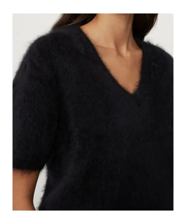 LISA YANG Short Sleeve V-neck Sweater