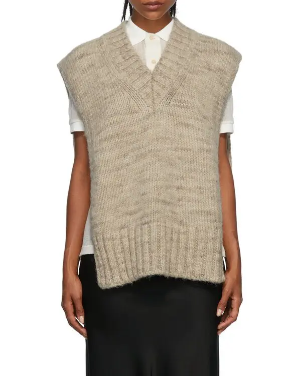 MAISON MARGIELA V-neck Ribbed Knitted Vest