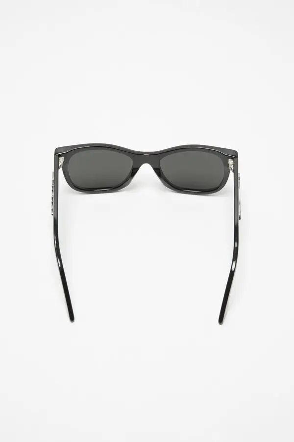 Acne Studios Embossed Logo Square Frame Sunglasses - Black
