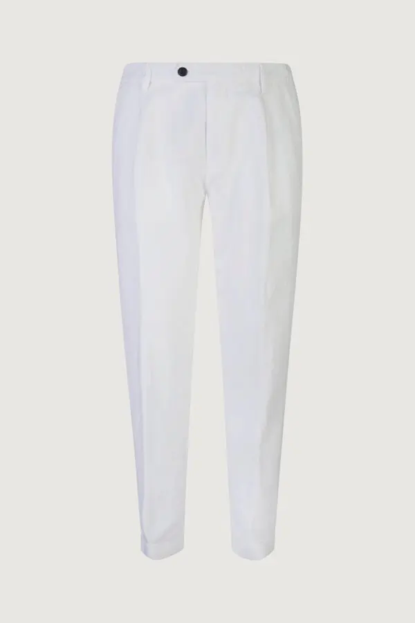 Eleventy Pleated Slim-fit Trousers - White
