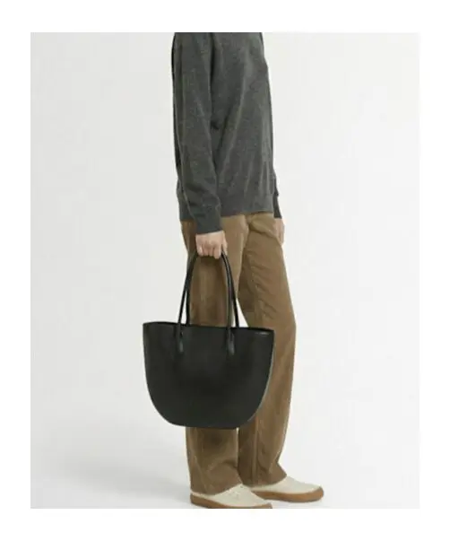 THE ROW Alger Saddle Leather Tote Bag - Black