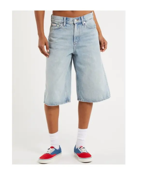 Calvin Klein Regular-fit Bermuda Jeans
