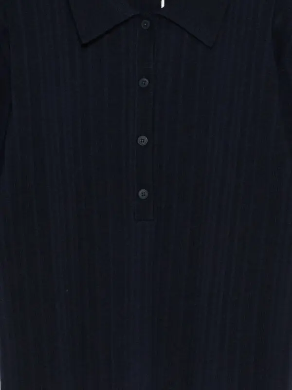 Closed Ribbed Buttoned Polo T-shirt