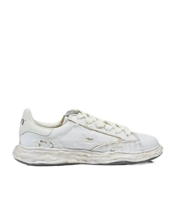 Mihara Yasuhiro Charles Distressed Sneakers - White