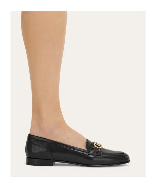 FERRAGAMO Gancini Loafers - Black