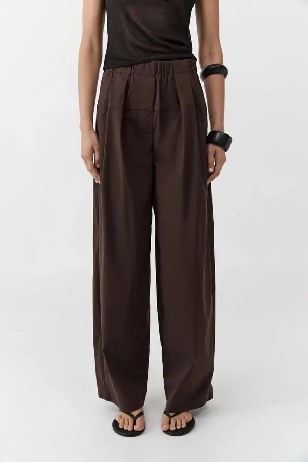 ST. AGNI Elastic Waist Pleated Wide-leg Trousers - Black