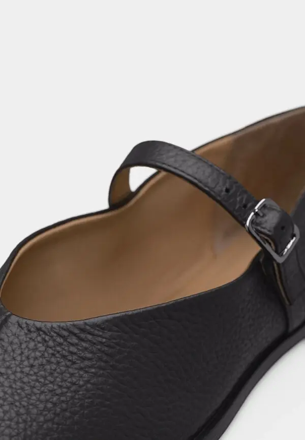 Max Mara Square-toe Mary Jane Flats With Adjustable Buckle - Black