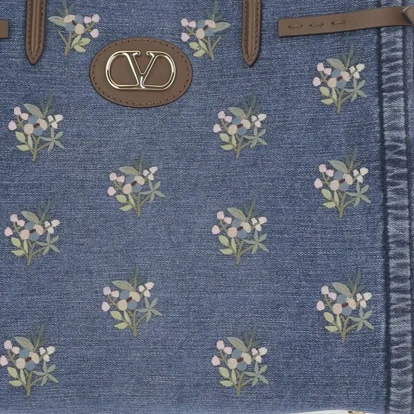 Valentino Garavani Vlogo Signature Embroidered Shoulder Bag - Gray