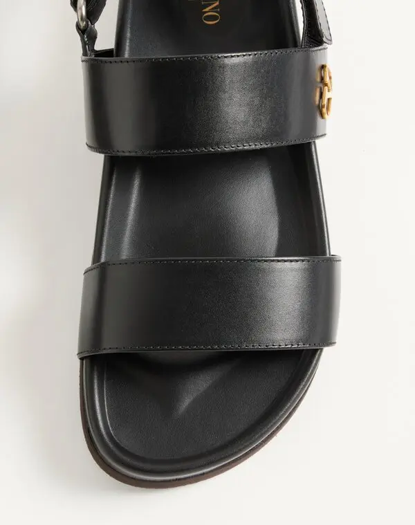 Valentino Garavani Studshield Vlogo Signature Sandals