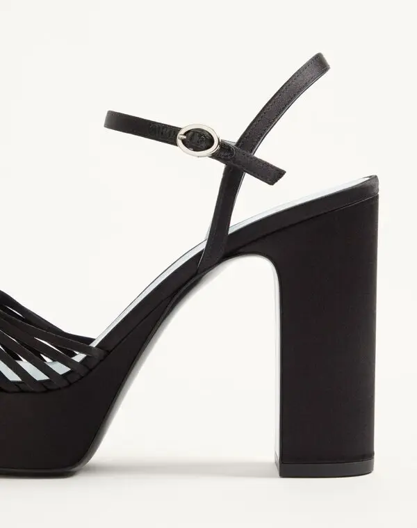 Valentino Garavani Coeur Royal Platform Sandals In Satin 115mm
