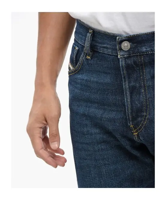 DIESEL® D-sark Straight Jeans
