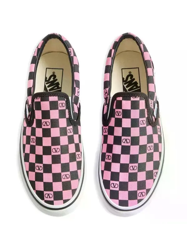 VANS Vlogo Checkerboard Slip-on Sneakers
