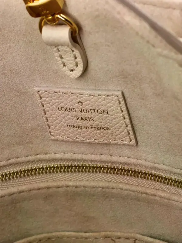 LOUIS VUITTON Monogram Empreinte Mm Tote Bag - Multicolour