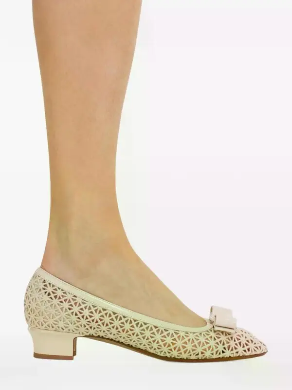 FERRAGAMO Vara Pumps