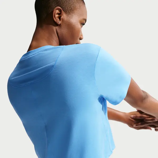 Nike Relaxed Dri-fit Cropped Short-sleeve Top - Blue