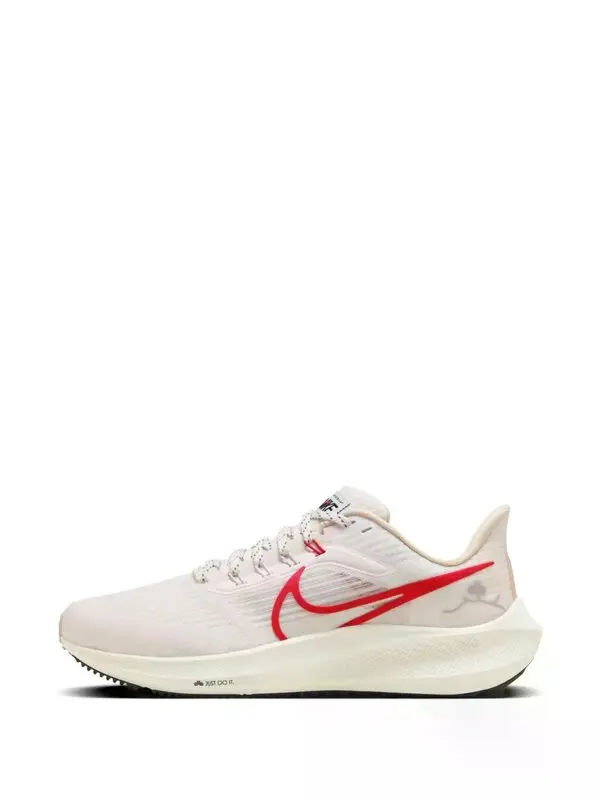 Nike Zoom Pegasus 39 Sneakers