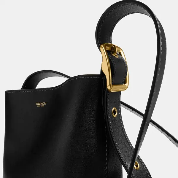 COACH OUTLET Coach Bleecker Bucket Bag 21 - Brass/black