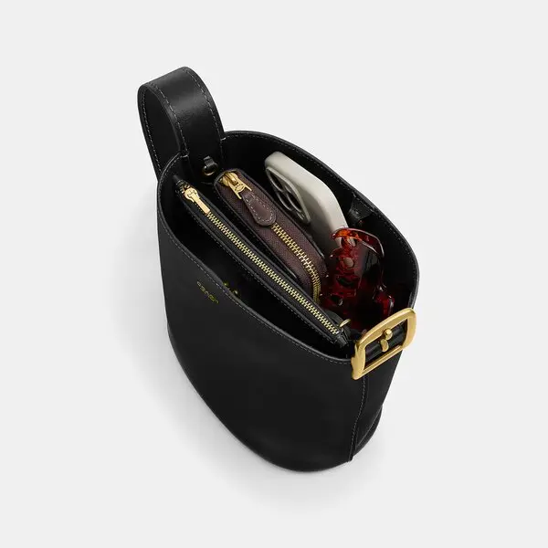 COACH OUTLET Coach Bleecker Bucket Bag 21 - Brass/black