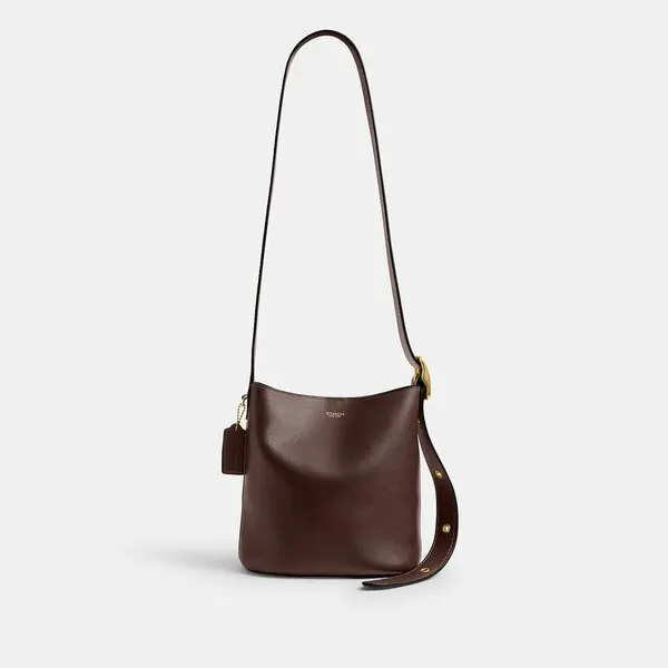 COACH OUTLET Bleecker Bucket Bag 21 - Brass/maple