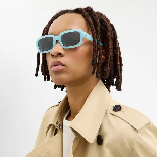 COACH OUTLET Coach C Heart Narrow Square Sunglasses - Blue