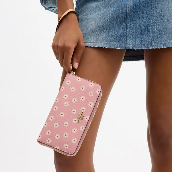 COACH OUTLET Long Zip Around Wallet With Floral Print - Gold/pink