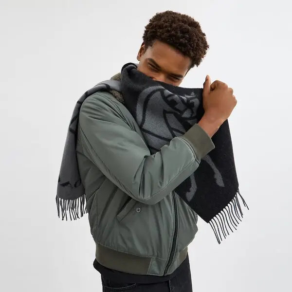 COACH OUTLET Coach Horse And Carriage Cashmere Muffler - Black