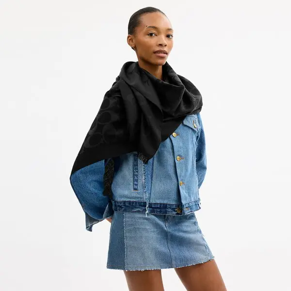 COACH OUTLET Coach Signature Wrap - Black