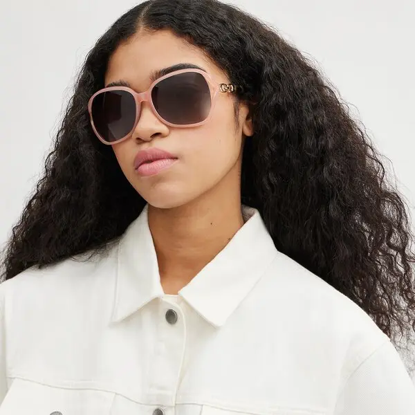 COACH OUTLET Kissing C Sunglasses