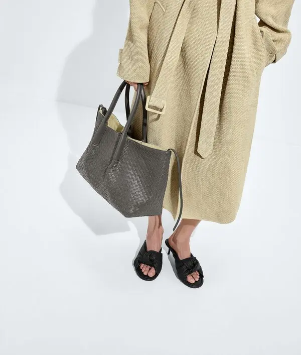 Bottega Veneta Large Intrecciato Silky Calfskin Tote Bag - Basalt/sour