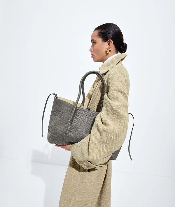 Bottega Veneta Large Intrecciato Silky Calfskin Tote Bag - Basalt/sour