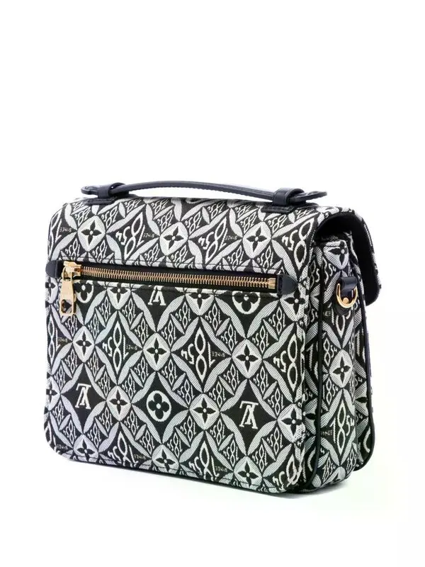 LOUIS VUITTON Pochette Metis Satchel